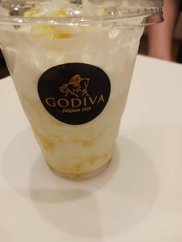 土屋きょう子さんの口コミ ：GODIVA あべのキューズモール店 - Retty 日本最大級の実名型グルメサービス